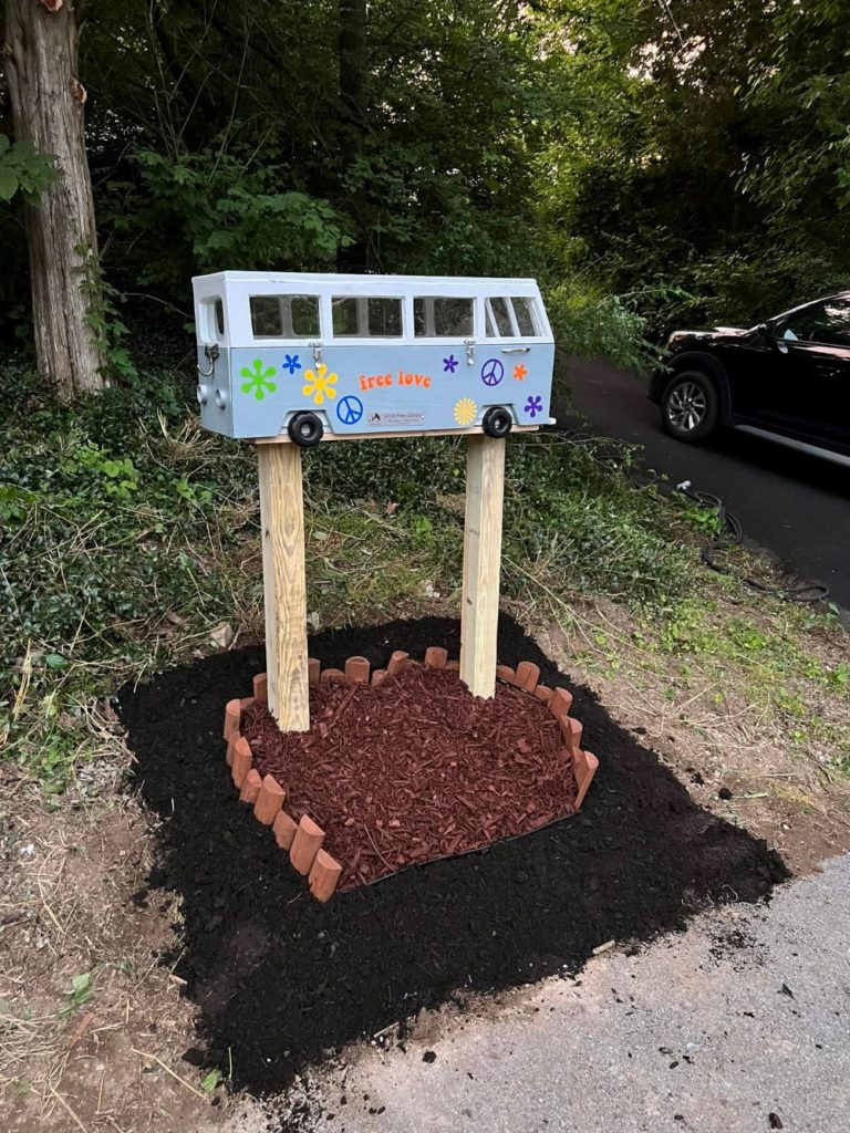 36 Cool Little Free Library Designs to Inspire Your Next Project ...