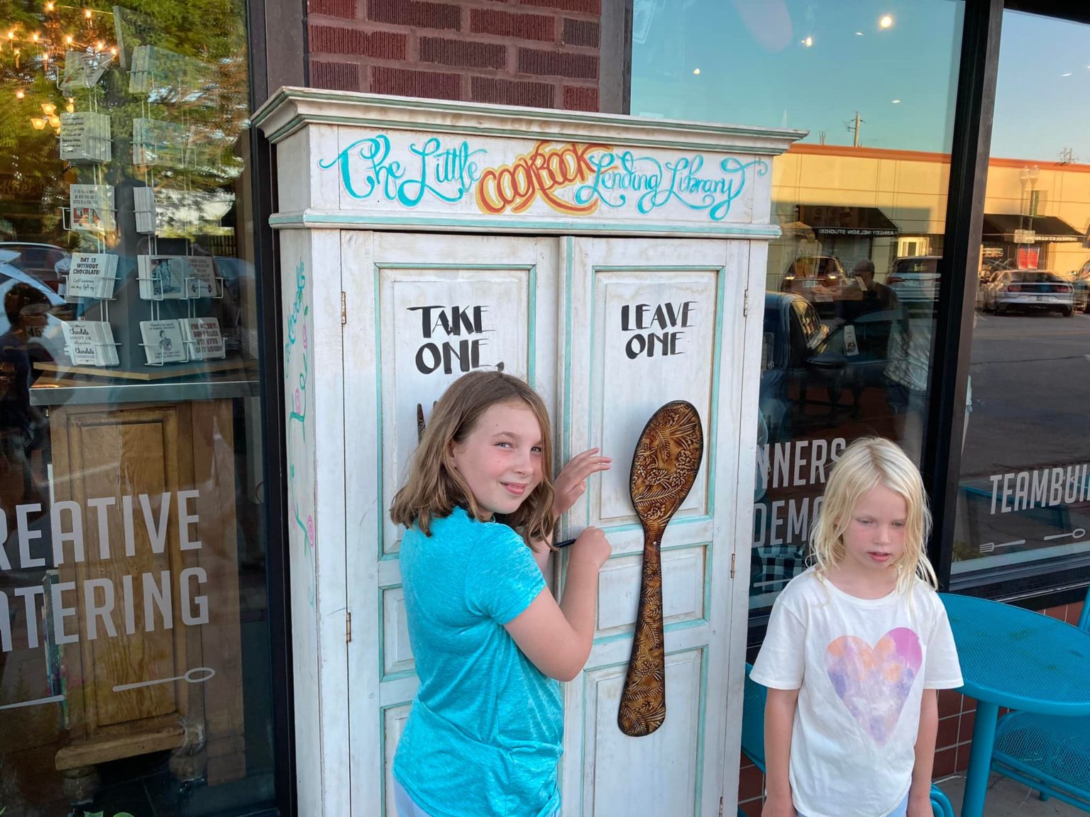 12 Inspiring Alternate Little Library Ideas - Little Free Library