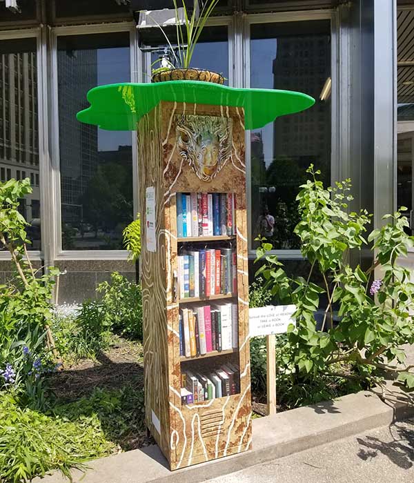 11 Epic Little Free Libraries Carved from Trees - Little Free Library