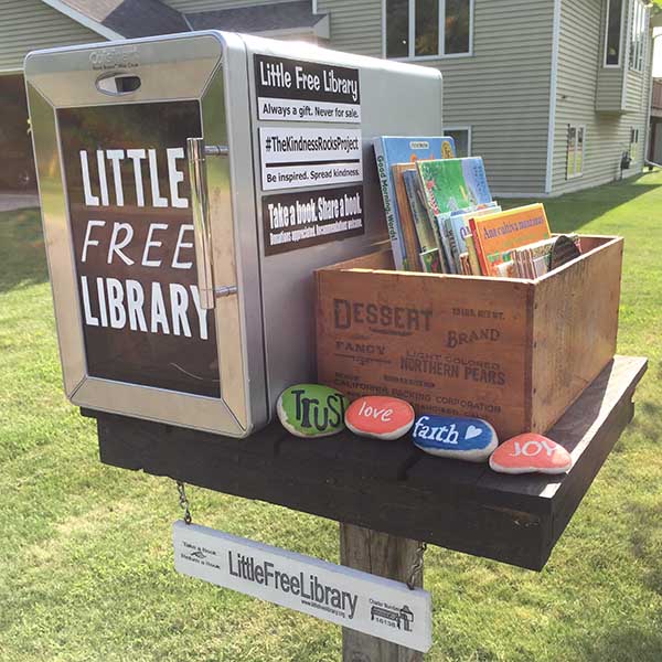 7 Cheap and Creative Ways to Expand your Little Free Library Book ...