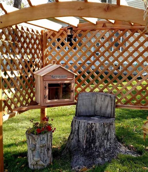 11 Epic Little Free Libraries Carved from Trees - Little Free Library