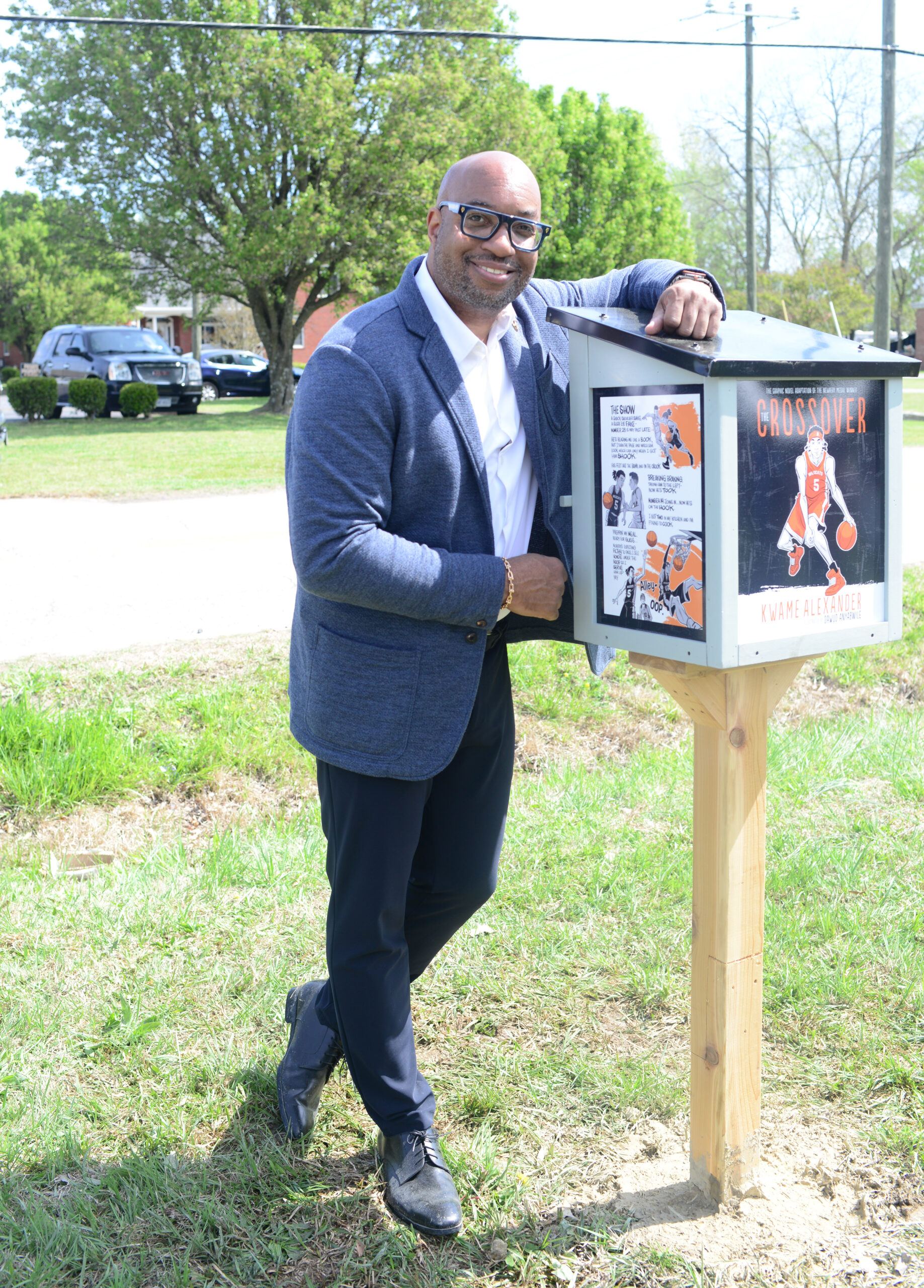 Kwame Alexander Dedicates ‘The Crossover’–Themed Little Free Library in ...